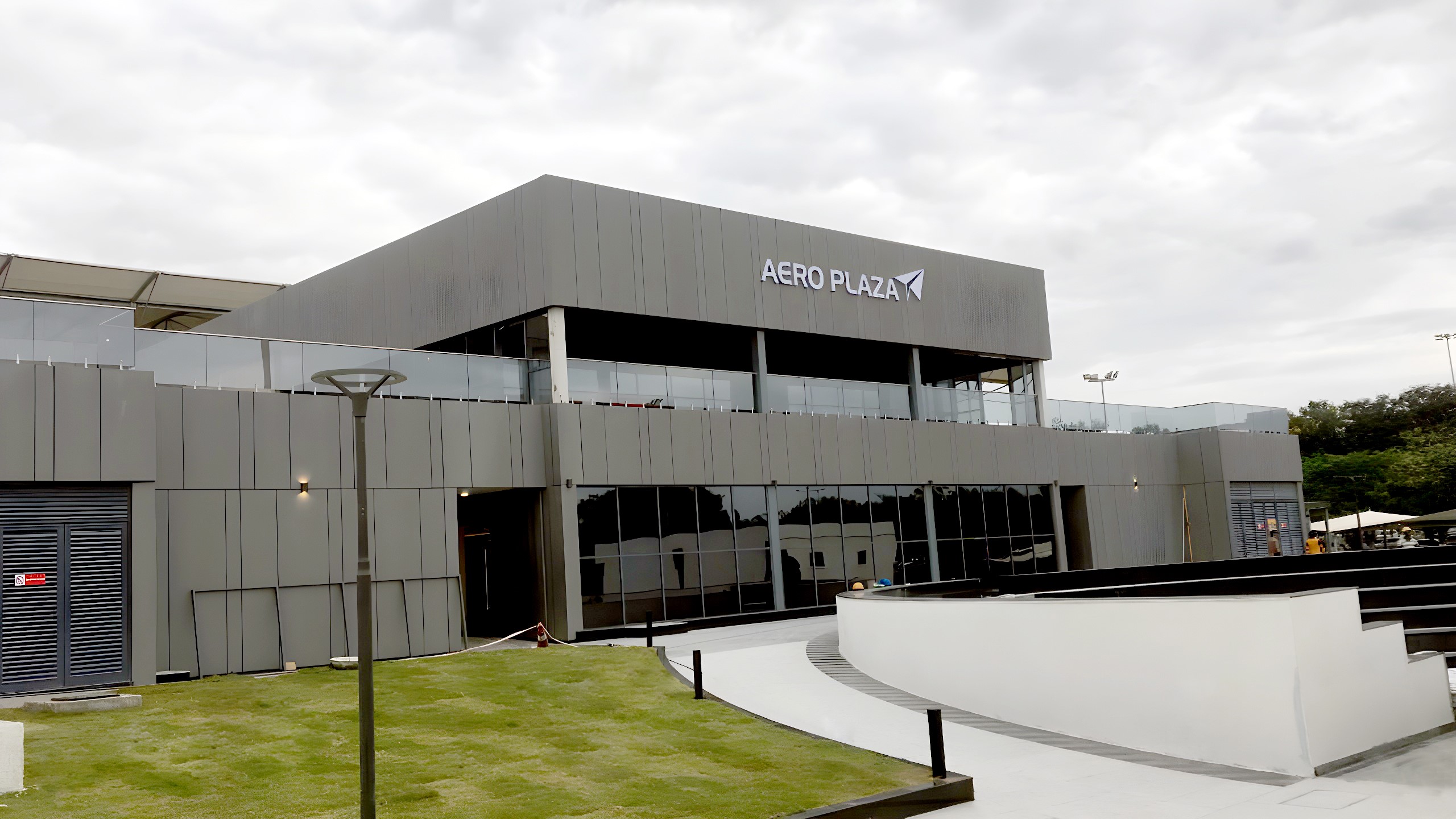 RCR Interiors Specializing in Aesthetic and Efficient Utilization of ...